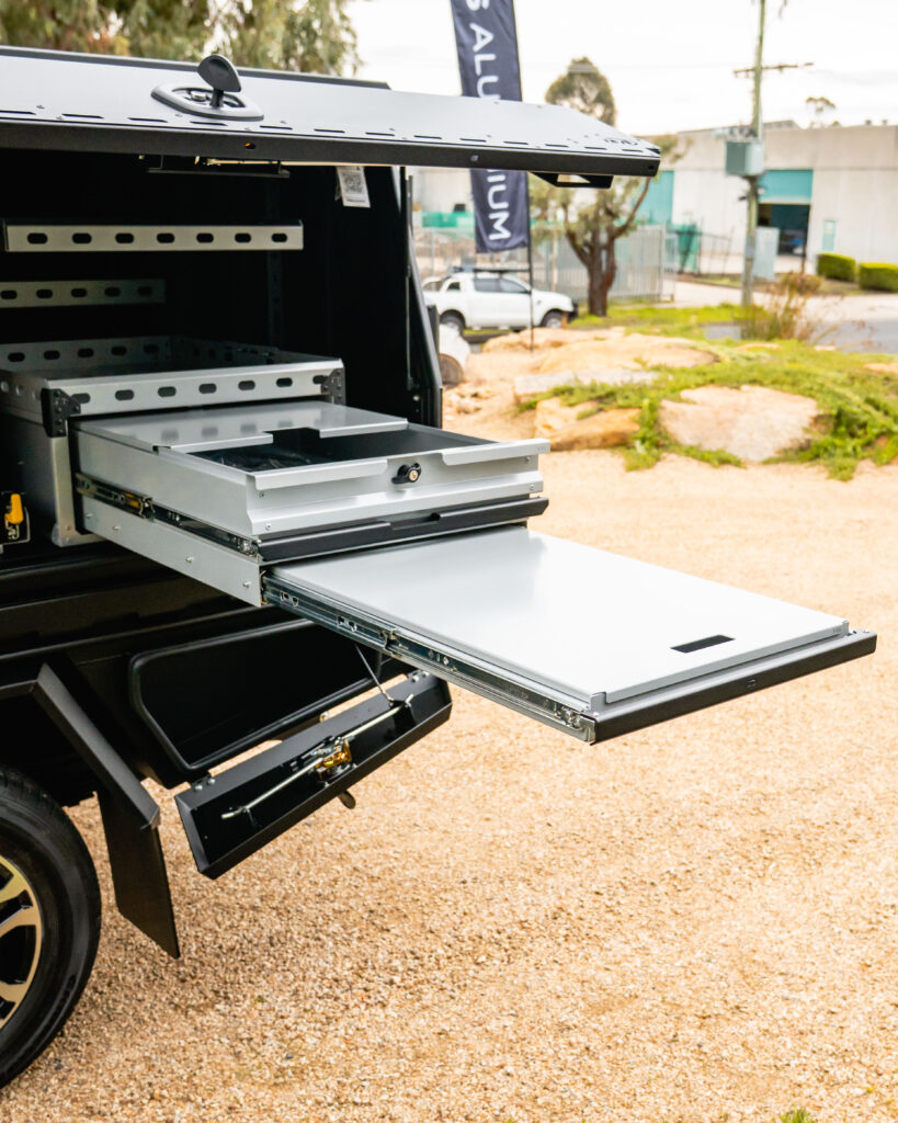 T15 Drawer & Table - Boss Aluminium